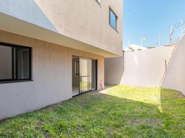Casa de Condomínio para venda em Pinheirinho de 166.00m² com 3 Quartos, 3 Suites e 2 Garagens