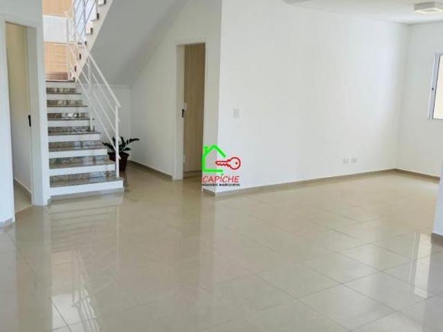 Casa de Condomínio para venda em Pinheirinho de 187.00m² com 4 Quartos, 1 Suite e 4 Garagens