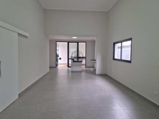 Casa de Condomínio para venda em Piracangaguá de 184.00m² com 3 Quartos, 3 Suites e 4 Garagens