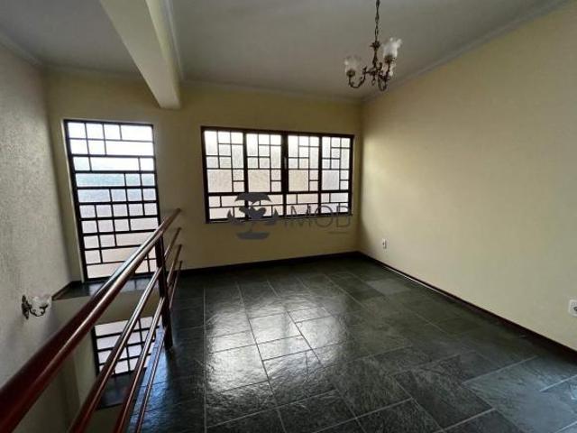 Casa de Condomínio para venda em Portal Luiza de 15.00m² com 3 Quartos, 1 Suite e 2 Garagens