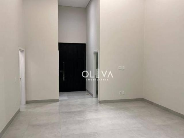 Casa de Condomínio para venda em Quinta Do Lago de 220.00m² com 3 Quartos, 3 Suites e 4 Garagens
