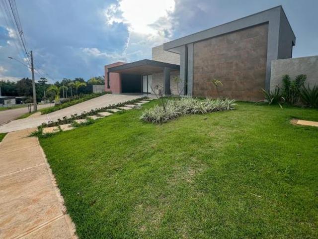 Casa de Condomínio para venda em Quinta Do Pinhal de 479.00m² com 3 Quartos, 3 Suites e 6 Garagens