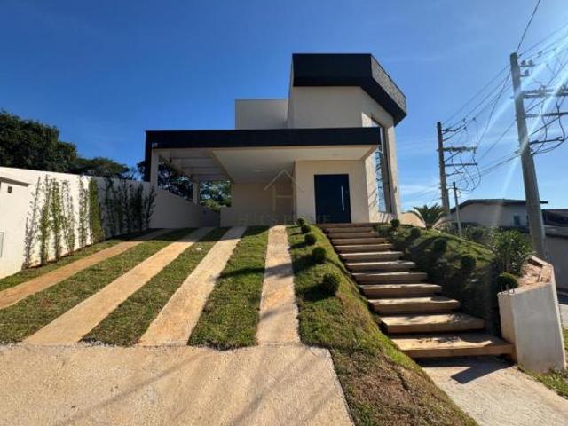 Casa de Condomínio para venda em Quinta Dos Angicos de 280.00m² com 4 Quartos, 4 Suites e 4 Garagens