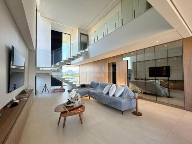 Casa de Condomínio para venda em Quinta Das Laranjeiras de 357.00m² com 4 Quartos, 4 Suites e 4 Gara