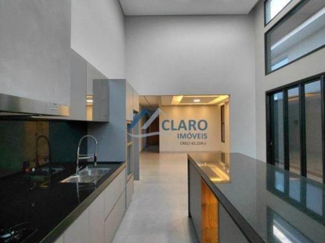 Casa de Condomínio para venda em Quinta Ranieri de 210.00m² com 3 Quartos, 3 Suites e 2 Garagens