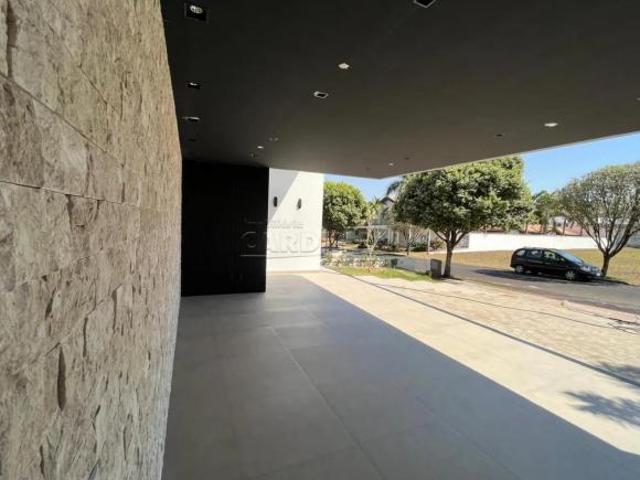 Casa de Condomínio para venda em Res. Portal Dos Oitis de 312.00m² com 4 Quartos, 4 Suites e 4 Garag