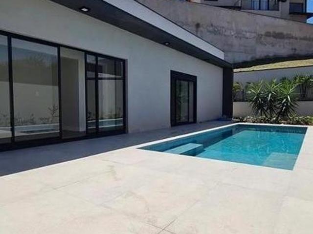 Casa de Condomínio para venda em Res. Vale Das Águas de 263.00m² com 3 Quartos, 3 Suites e 3 Garagen
