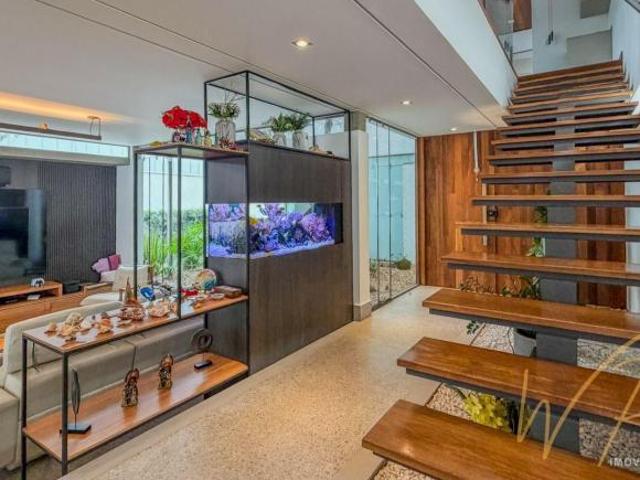 Casa de Condomínio para venda em Reserva Do Engenho de 390.00m² com 4 Quartos, 4 Suites e 6 Garagens