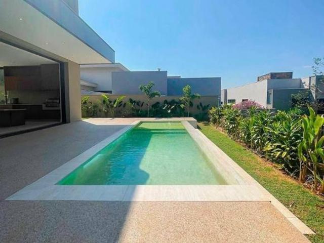 Casa de Condomínio para venda em Reserva Santa Luisa de 424.00m² com 5 Quartos, 5 Suites e 6 Garagen