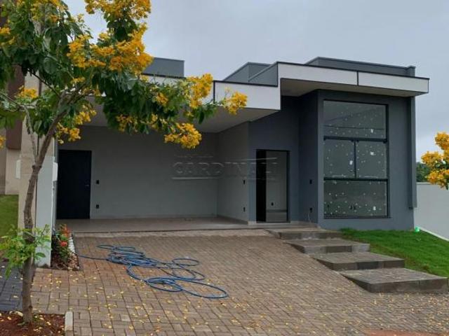 Casa de Condomínio para venda em Residencial Tivoli de 133.00m² com 3 Quartos, 1 Suite e 4 Garagens