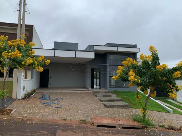 Casa de Condomínio para venda em Residencial Tivoli em Araraquara São Paulo de 133.00m² com 3 Quartos, 1 Suíte e 4 Garagens