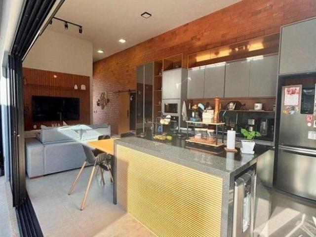 Casa de Condomínio para venda em Residencial Valência de 240.00m² com 3 Quartos e 2 Garagens