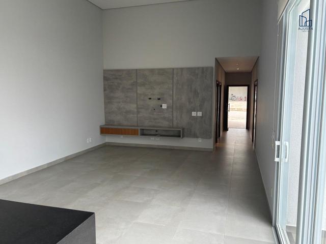 Casa de Condomínio para venda em Residencial Villa Do Bosque em Sorocaba São Paulo de 157.00m² com 3 Quartos, 2 Suítes e 4 Garagens