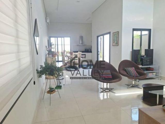 Casa de Condomínio para venda em Residencial Villa Do Sol de 191.00m² com 3 Quartos, 3 Suites e 4 Ga