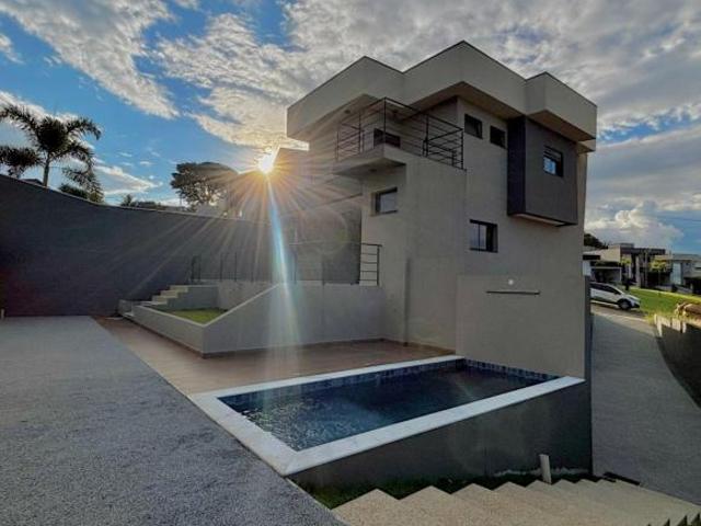 Casa de Condomínio para venda em Residencial Villa Do Sol de 237.00m² com 3 Quartos, 3 Suites e 5 Ga