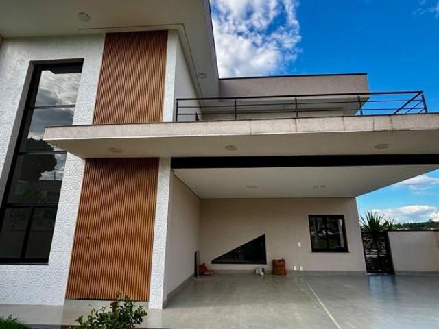 Casa de Condomínio para venda em Residencial Villa Do Sol de 256.00m² com 3 Quartos, 3 Suites e 4 Ga