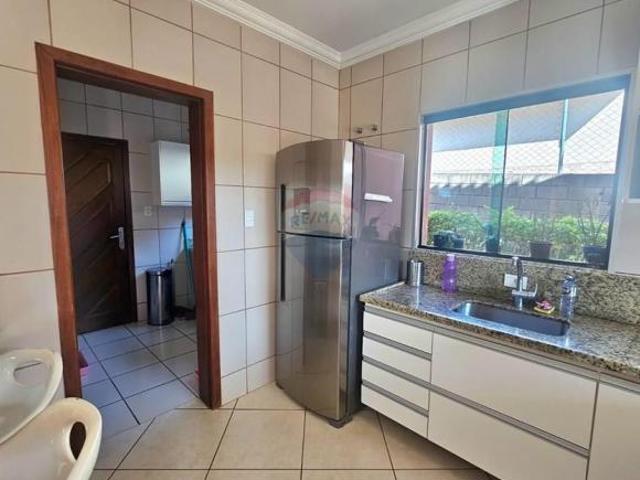 Casa de Condomínio para venda em Residencial Village Morro Alto de 428.00m² com 4 Quartos, 1 Suite e