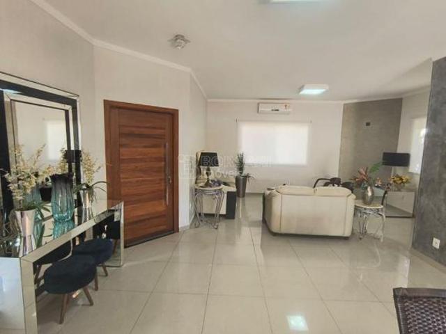 Casa de Condomínio para venda em Residencial Village Damha de 170.00m² com 3 Quartos, 1 Suite e 4 Ga