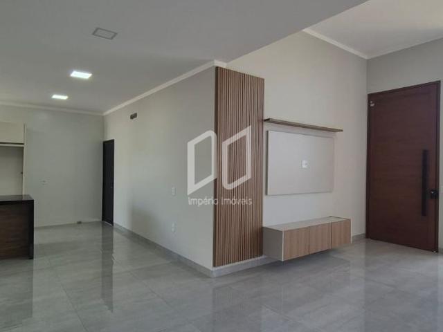 Casa de Condomínio para venda em Residencial Village Damha em Araraquara São Paulo de 156.00m² com 3 Quartos, 1 Suíte e 4 Garagens
