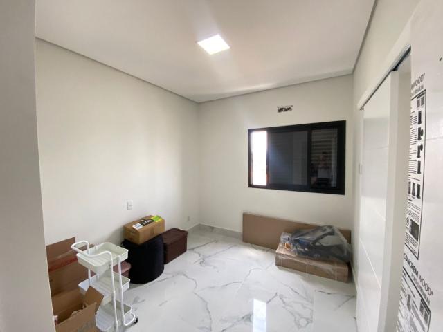 Casa de Condomínio para venda em Residencial Vivenda Das Pitangueiras em Valinhos São Paulo de 244.00m² com 3 Quartos, 1 Suíte e 4 Garagens