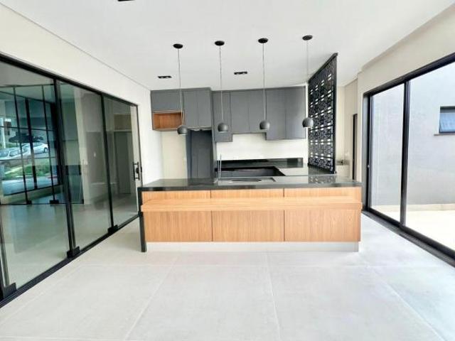 Casa de Condomínio para venda em Residencial Bourbon Parc de 444.00m² com 3 Quartos