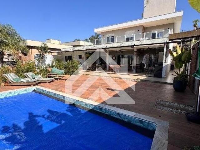 Casa de Condomínio para venda em Residencial Florença de 340.00m² com 3 Quartos, 1 Suite e 4 Garagen