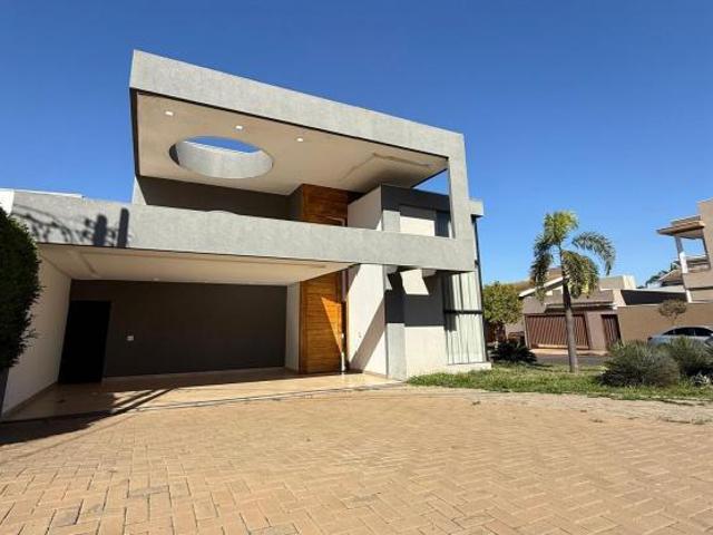 Casa de Condomínio para venda em Residencial Gaivota I de 227.00m² com 3 Quartos, 3 Suites e 4 Garag