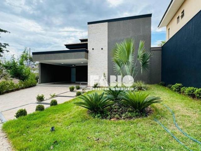 Casa de Condomínio para venda em Residencial Gaivota I de 229.00m² com 3 Quartos, 3 Suites e 6 Garag
