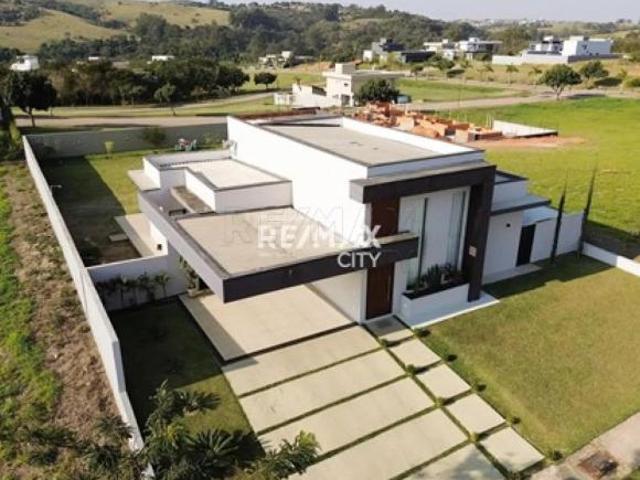 Casa de Condomínio para venda em Residencial Green Park de 204.00m² com 3 Quartos, 1 Suite e 4 Garag