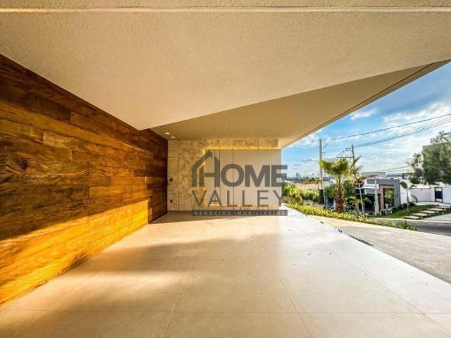 Casa de Condomínio para venda em Residencial Helvétia Park de 261.00m² com 4 Quartos, 4 Suites e 6 G