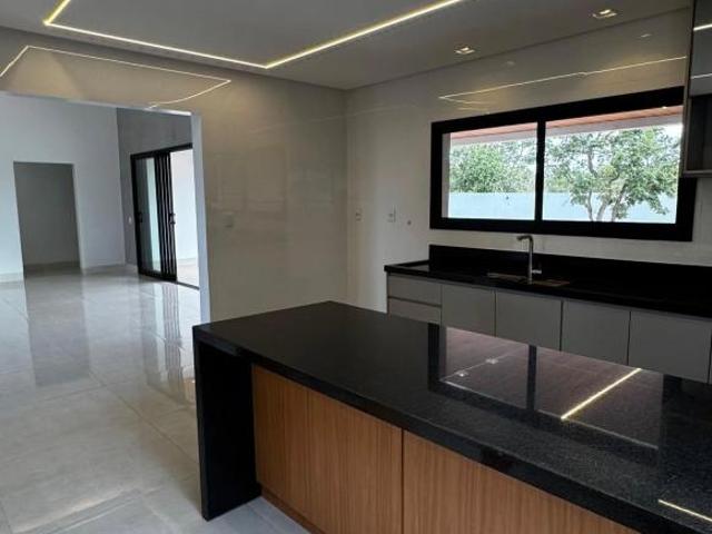 Casa de Condomínio para venda em Residencial Jardim Canedo