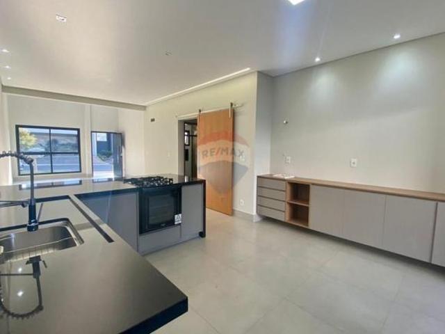 Casa de Condomínio para venda em Residencial Jardim Do Jatobá de 157.00m² com 3 Quartos, 1 Suite e 4