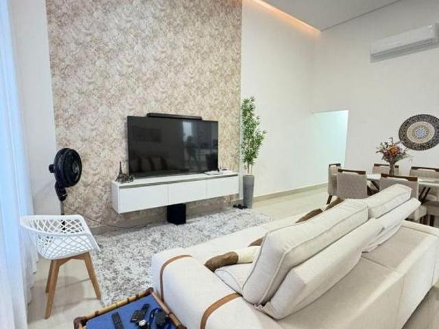 Casa de Condomínio para venda em Residencial Jardim Do Jatobá de 170.00m² com 3 Quartos, 1 Suite e 4