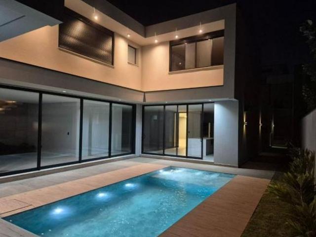 Casa de Condomínio para venda em Residencial Jatibela de 559.00m² com 4 Quartos, 4 Suites e 6 Garage