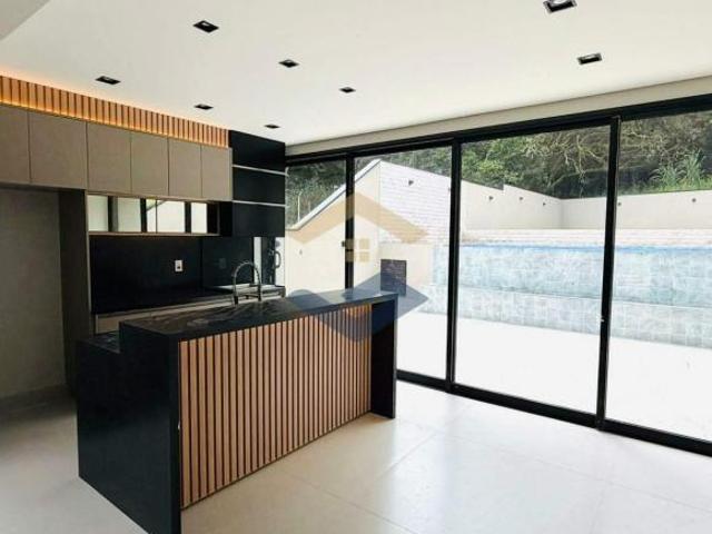 Casa de Condomínio para venda em Residencial Jatobás de 215.62m² com 2 Quartos, 1 Suite e 2 Garagens