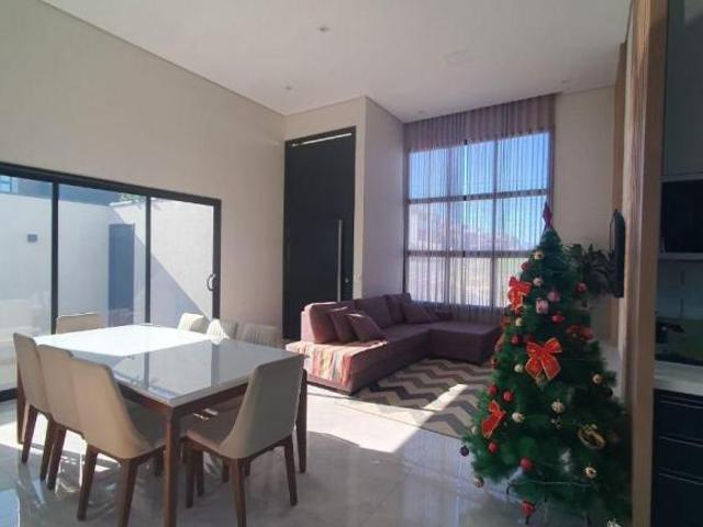 Casa de Condomínio para venda em Residencial Milano de 170.00m² com 3 Quartos, 3 Suites e 4 Garagens