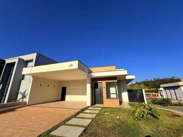 Casa de Condomínio para venda em Residencial Mont&apos  Alcino de 178.00m² com 3 Quartos, 3 Suites e 4 Ga