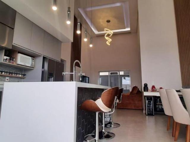 Casa de Condomínio para venda em Residencial Mont&apos  Alcino de 180.00m² com 3 Quartos, 3 Suites e 4 Ga