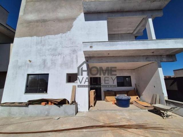 Casa de Condomínio para venda em Residencial Mont&apos  Alcino de 220.00m² com 3 Quartos, 3 Suites e 4 Ga
