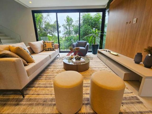 Casa de Condomínio para venda em Residencial Mosaico Da Serra de 225.00m² com 3 Quartos, 3 Suites e