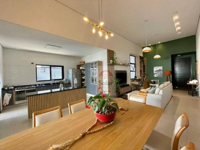 Casa de Condomínio para venda em Residencial Ouroville em Taubaté São Paulo de 197.00m² com 3 Quartos, 1 Suíte e 4 Garagens