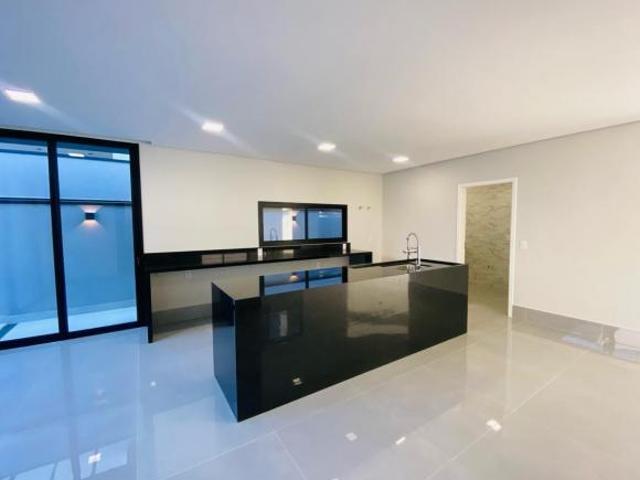Casa de Condomínio para venda em Residencial Pecan de 172.00m² com 3 Quartos, 1 Suite e 2 Garagens