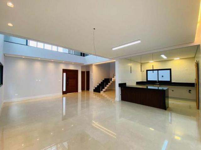 Casa de Condomínio para venda em Residencial Pecan de 253.00m² com 4 Quartos, 3 Suites e 4 Garagens