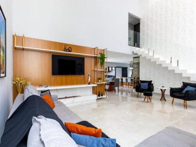 Casa de Condomínio para venda em Residencial Pecan de 360.00m² com 3 Quartos, 3 Suites e 4 Garagens