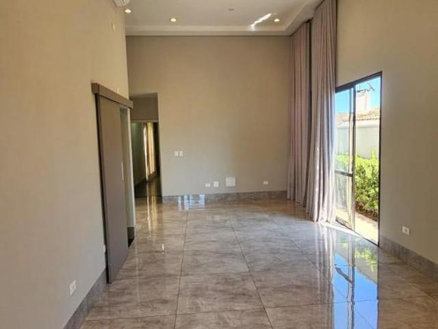 Casa de Condomínio para venda em Residencial Portinari de 360.00m² com 3 Quartos, 3 Suites e 3 Garag