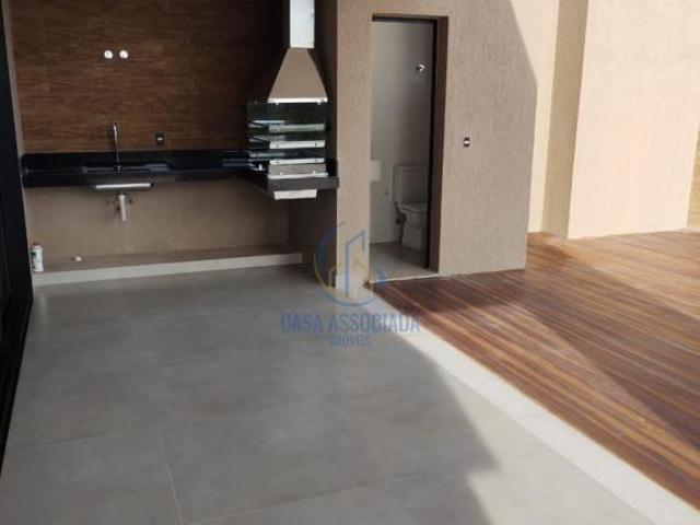 Casa de Condomínio para venda em Residencial Real Mont Ville