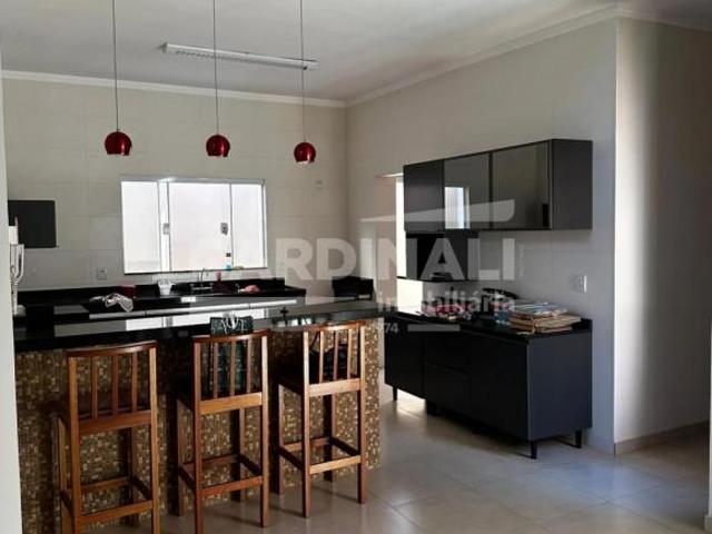 Casa de Condomínio para venda em Residencial Samambaia de 138.00m² com 3 Quartos, 1 Suite e 2 Garage