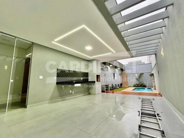 Casa de Condomínio para venda em Residencial Samambaia de 182.00m² com 3 Quartos, 3 Suites e 4 Garag