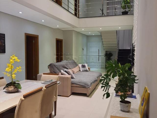 Casa de Condomínio para venda em Residencial Samambaia em São Carlos São Paulo de 200.00m² com 3 Quartos, 1 Suíte e 4 Garagens