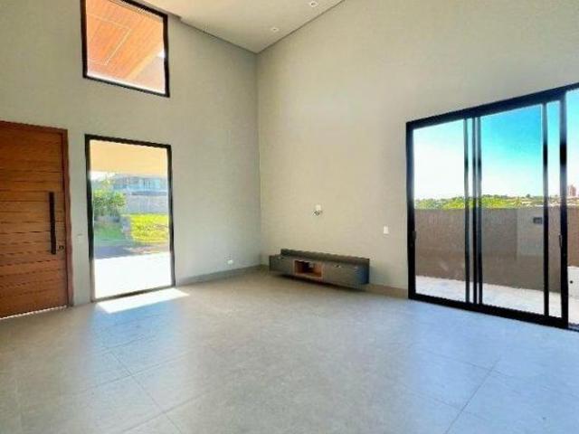 Casa de Condomínio para venda em Residencial Solares de 451.00m² com 3 Quartos, 3 Suites e 2 Garagen